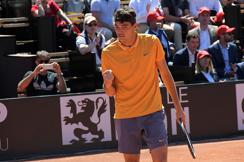 Open Parc Jour 5. Tsonga prend la porte, Paire une demie