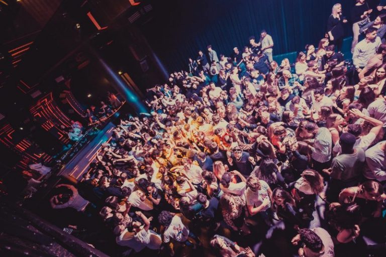 Lyon. La réouverture du Azar Club a un goût amer