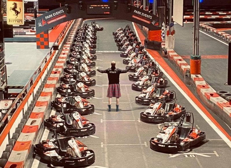 Loisirs d’été près de Lyon. Au Kart’In Park Events, le plaisir de piloter