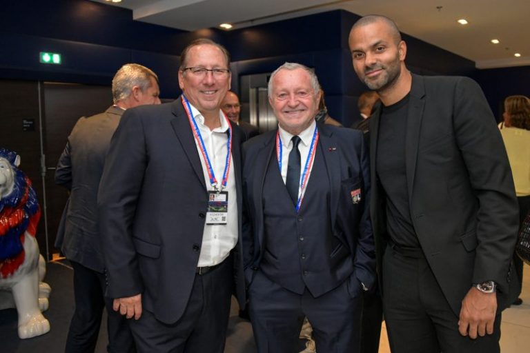 Les tribunes VIP d’OL - PSG. The place to be pour John Textor