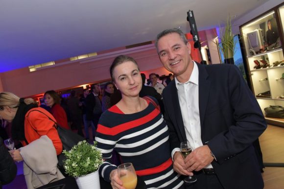 Inauguration Jaguar Land Rover Limonest. Avec Jaguar F-Pace finition ...