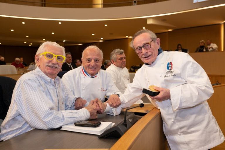 Les Toques Blanches Lyonnaises intronisent la jeune génération des ...