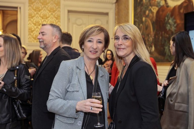 Lyon. Les femmes brillent au dîner de gala des Lumineuses