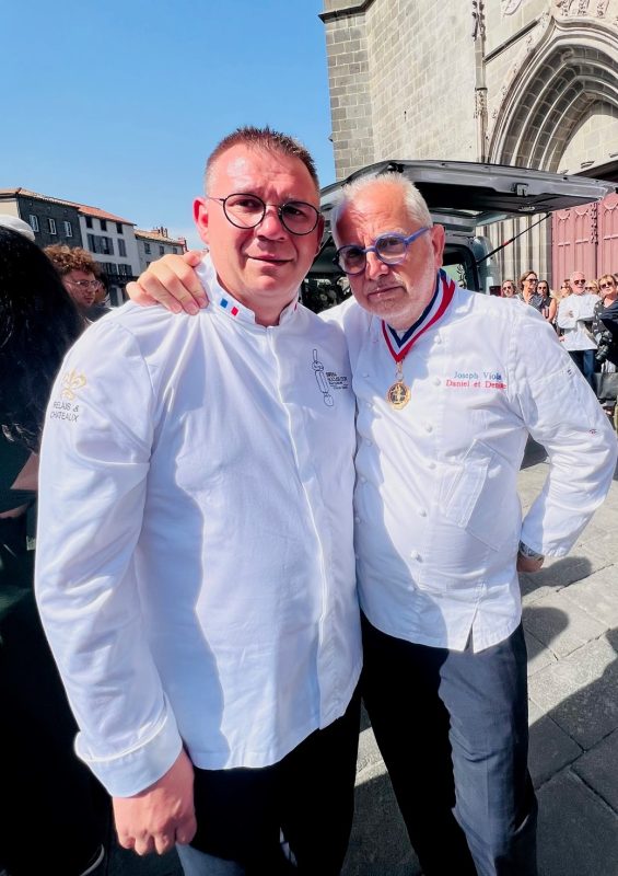 Auvergne. L’émouvante cérémonie d’adieu au Chef Serge Vieira