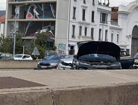 Lyon. Deux véhicules impliqués dans un gros accident à Confluence